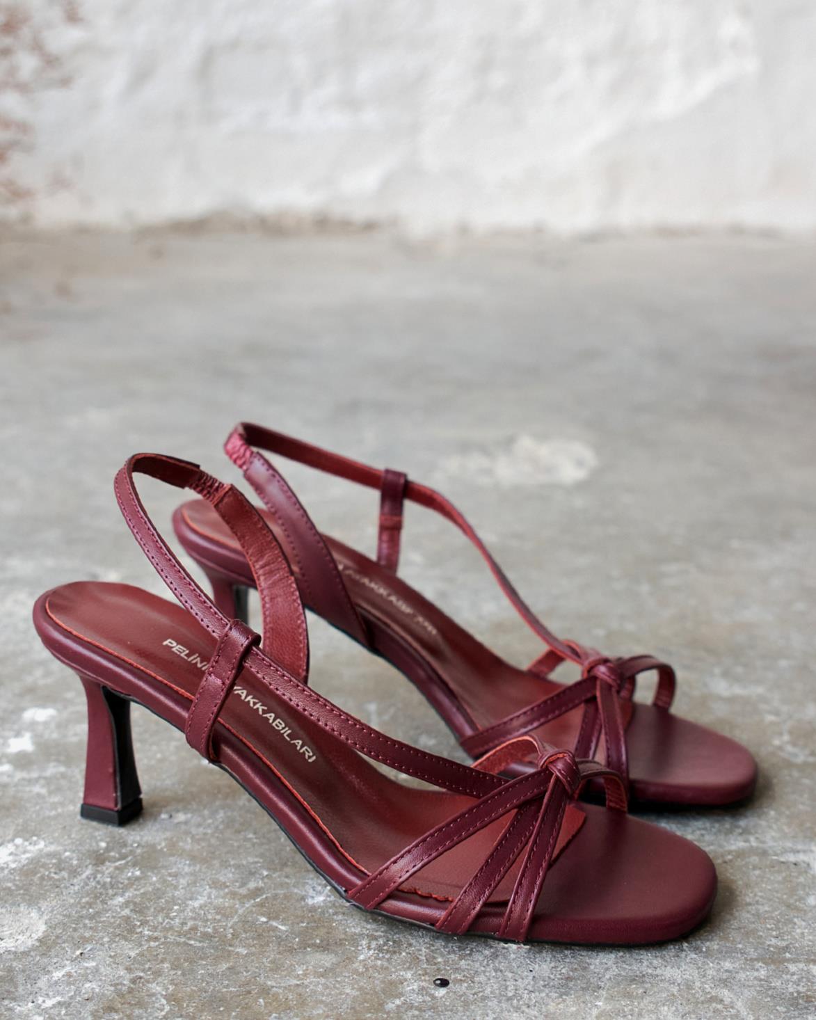 GARCY BORDO DERİ TOPUKLU AYAKKABI