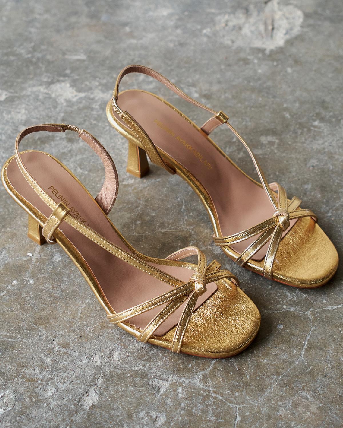 GARCY GOLD DERİ TOPUKLU AYAKKABI