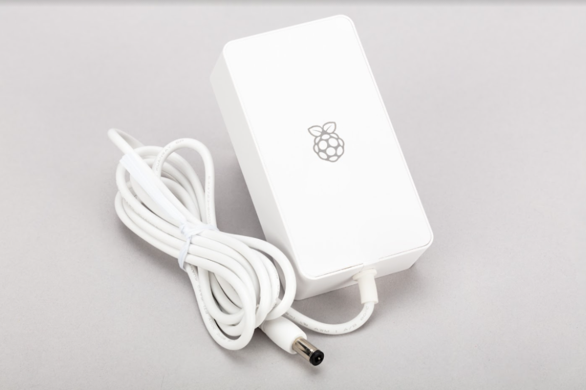 Raspberry Pi Build HAT Güç Adaptörü