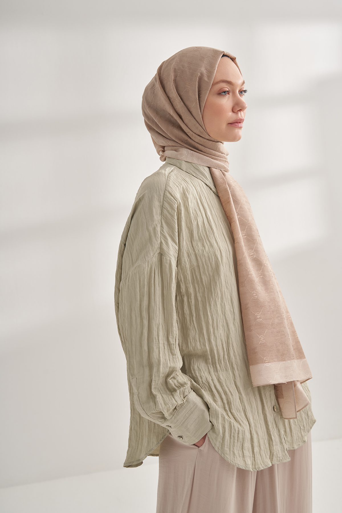 ZİNCİR MONOGRAM ŞAL - ARMANDA