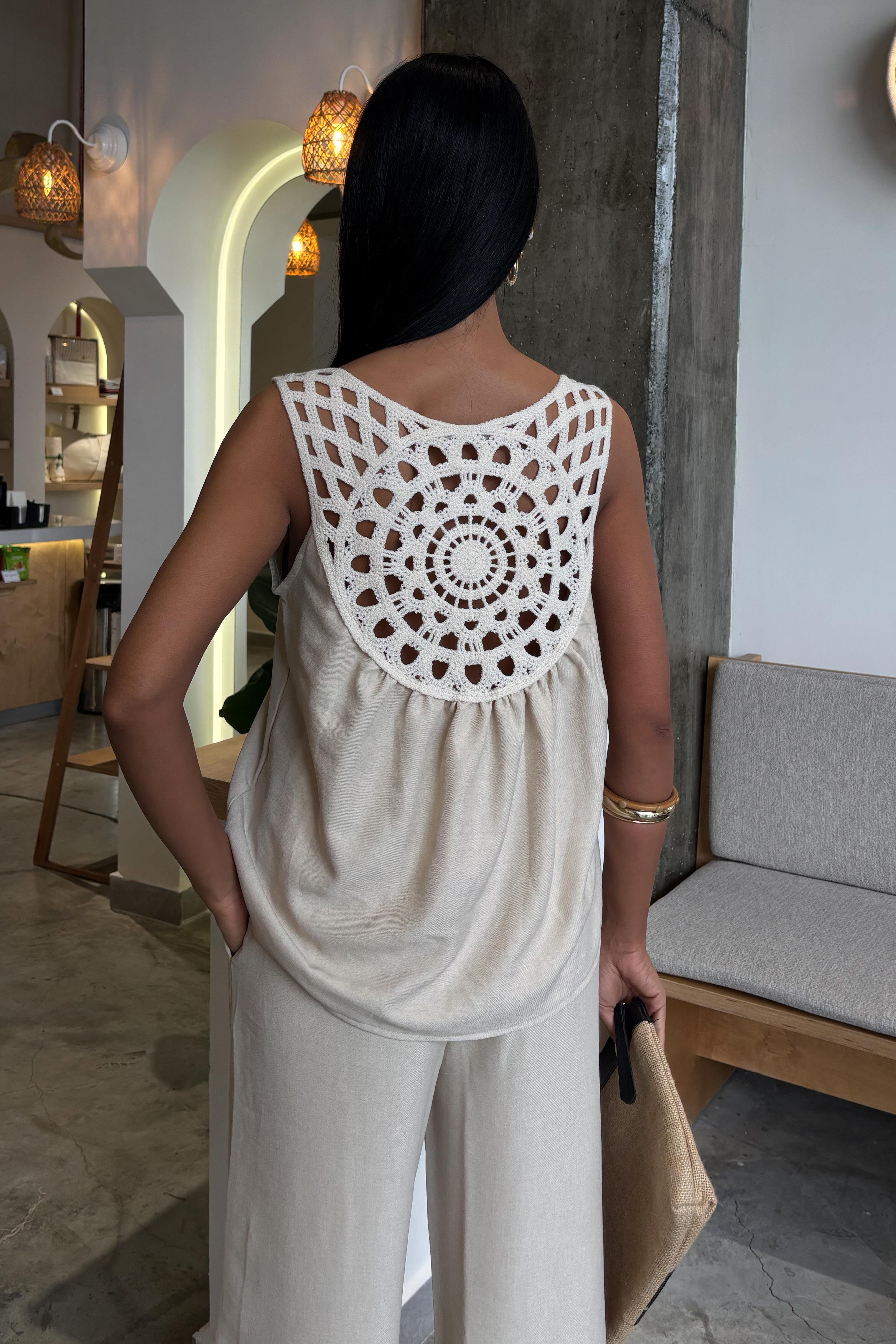 Comfortable Lace Backless Suit 10165