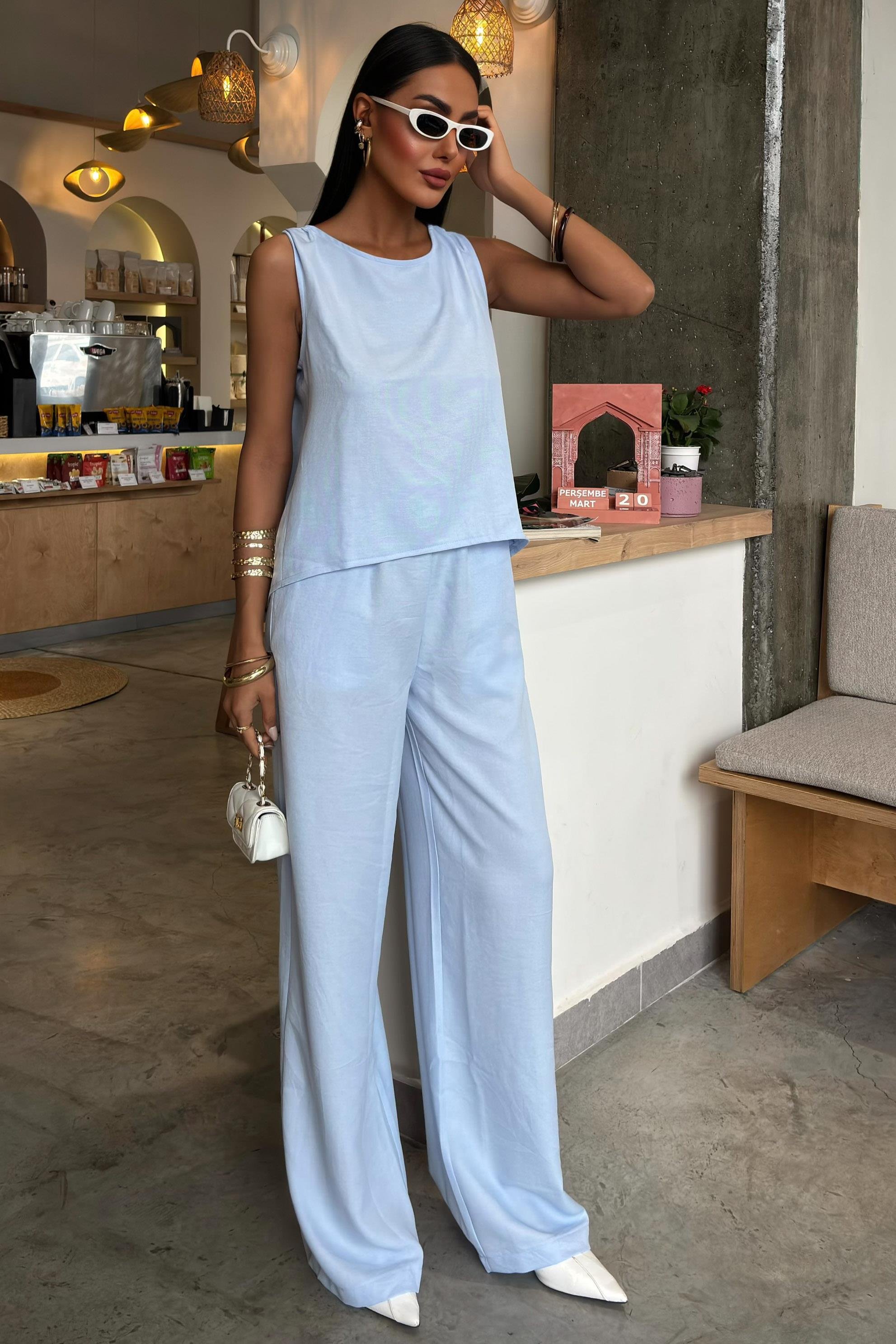 Comfortable Lace Backless Suit 10165