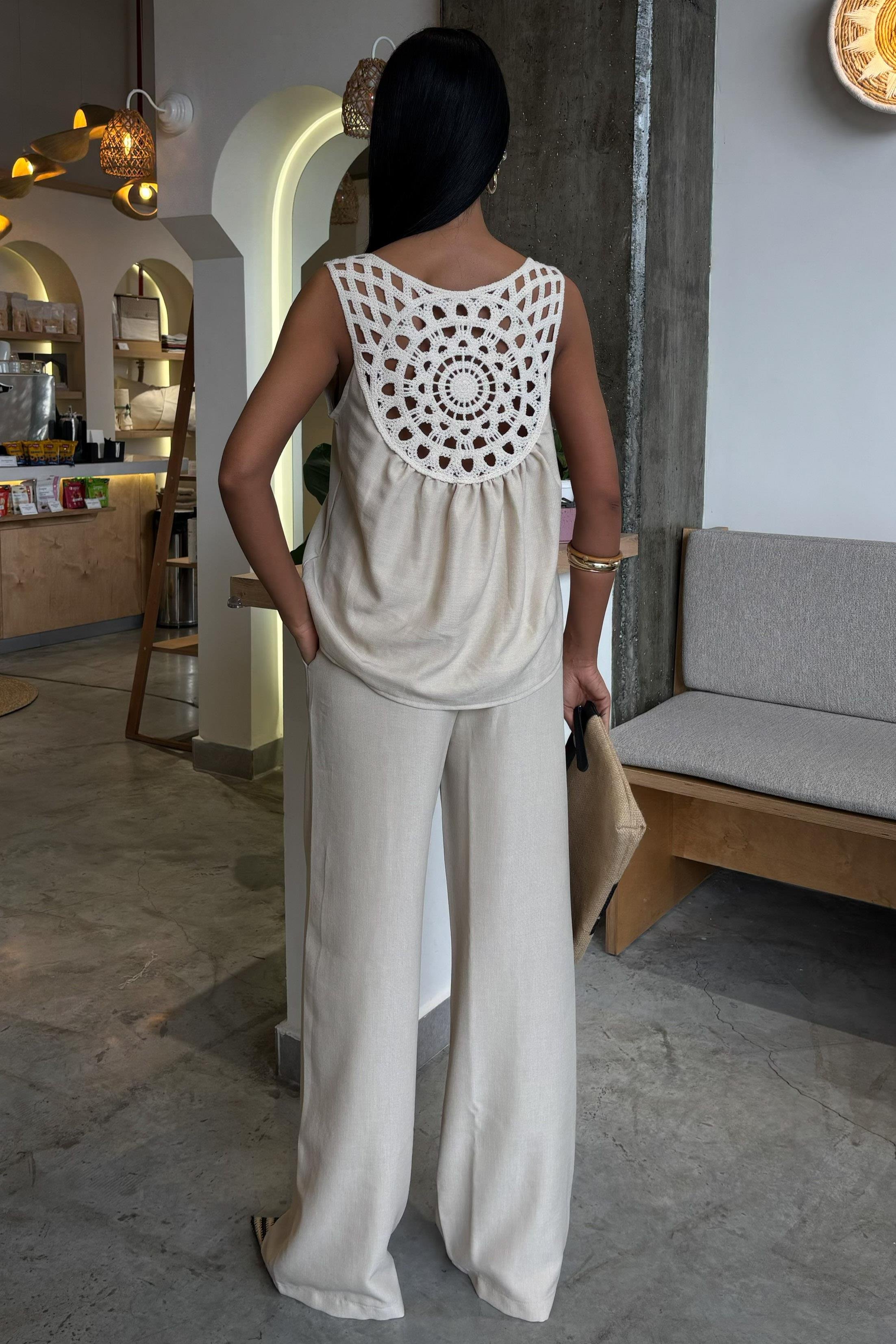 Comfortable Lace Backless Suit 10165