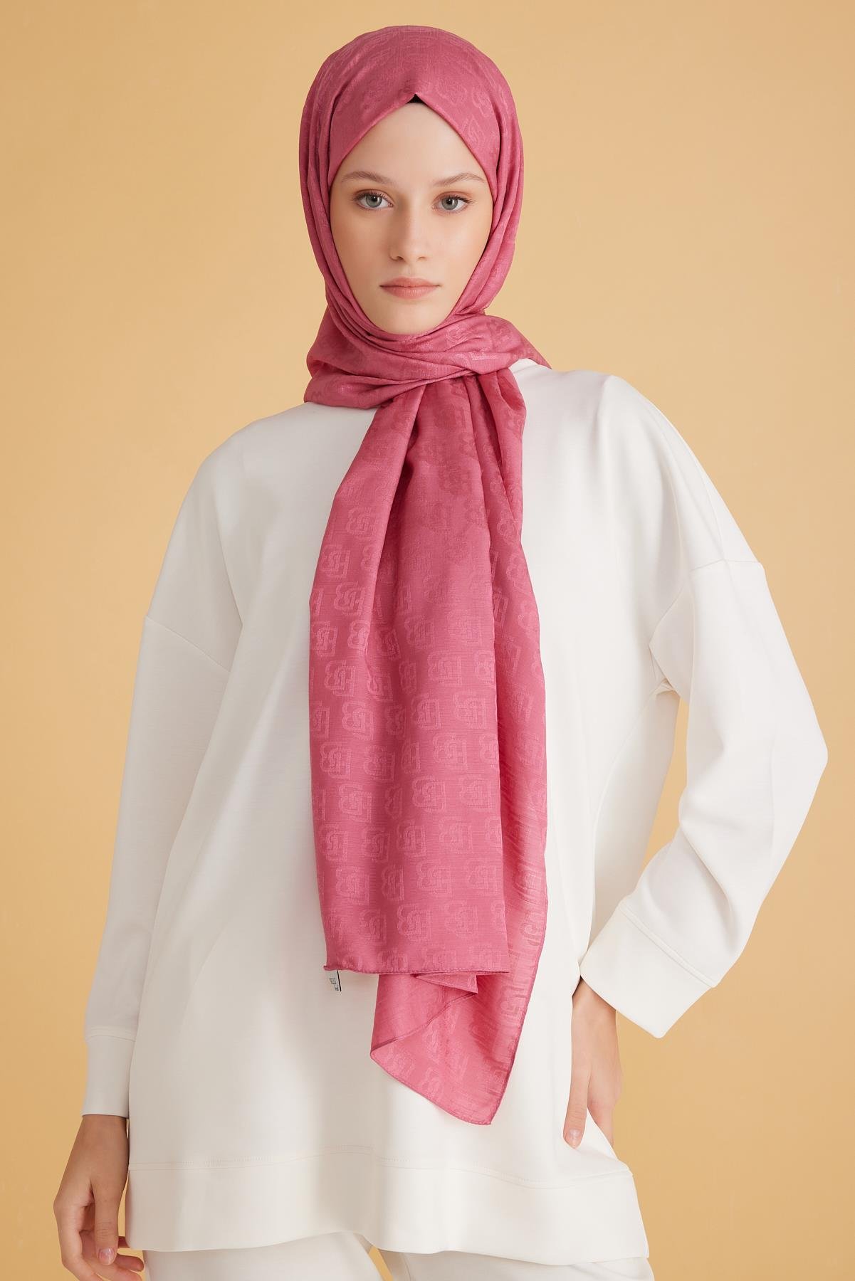 Belli Fresh Monogram Şal 1 - Bilen Giyim