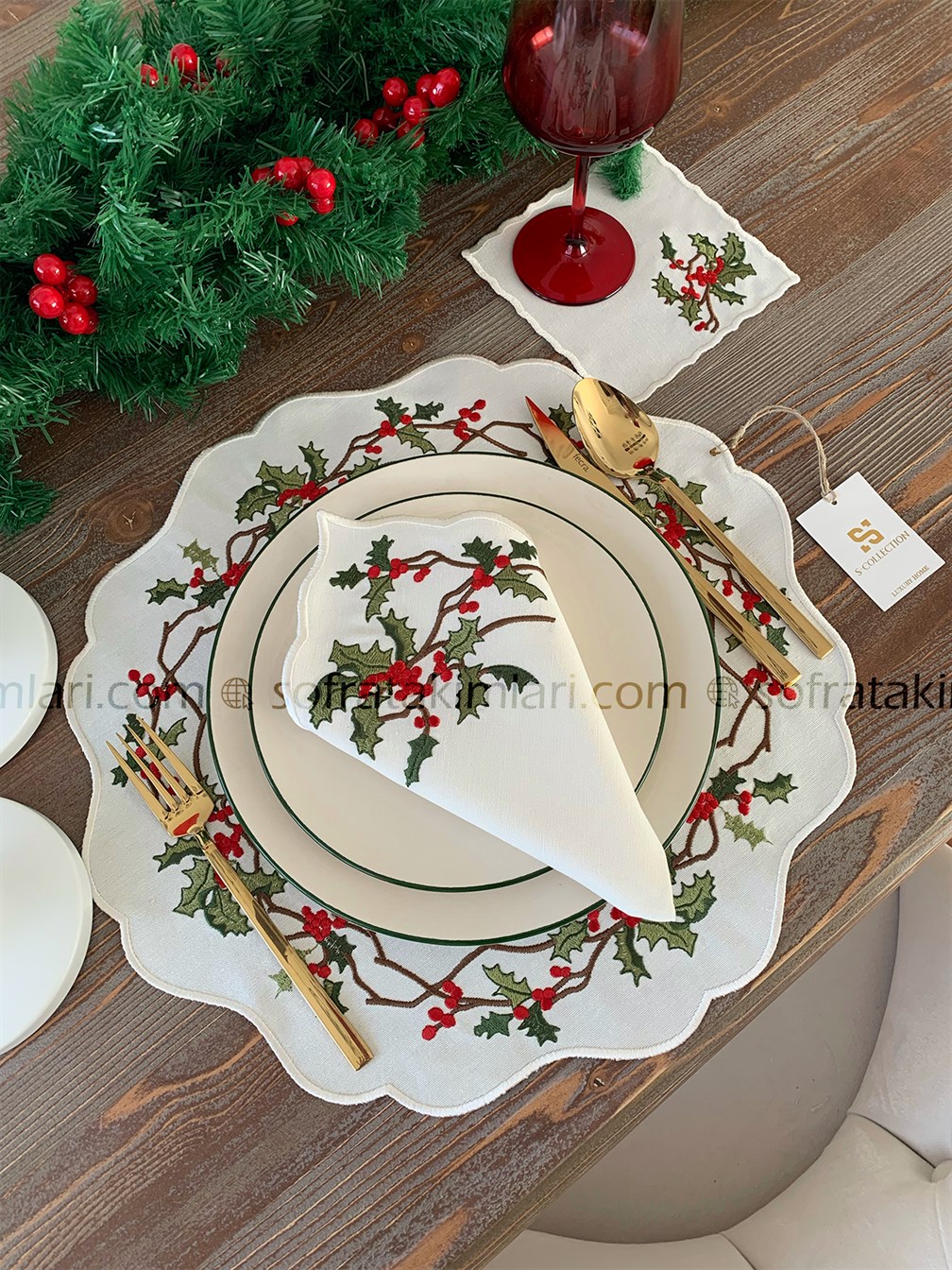 Kukina Model Nakış İşlemeli Amerikan Servis Seti