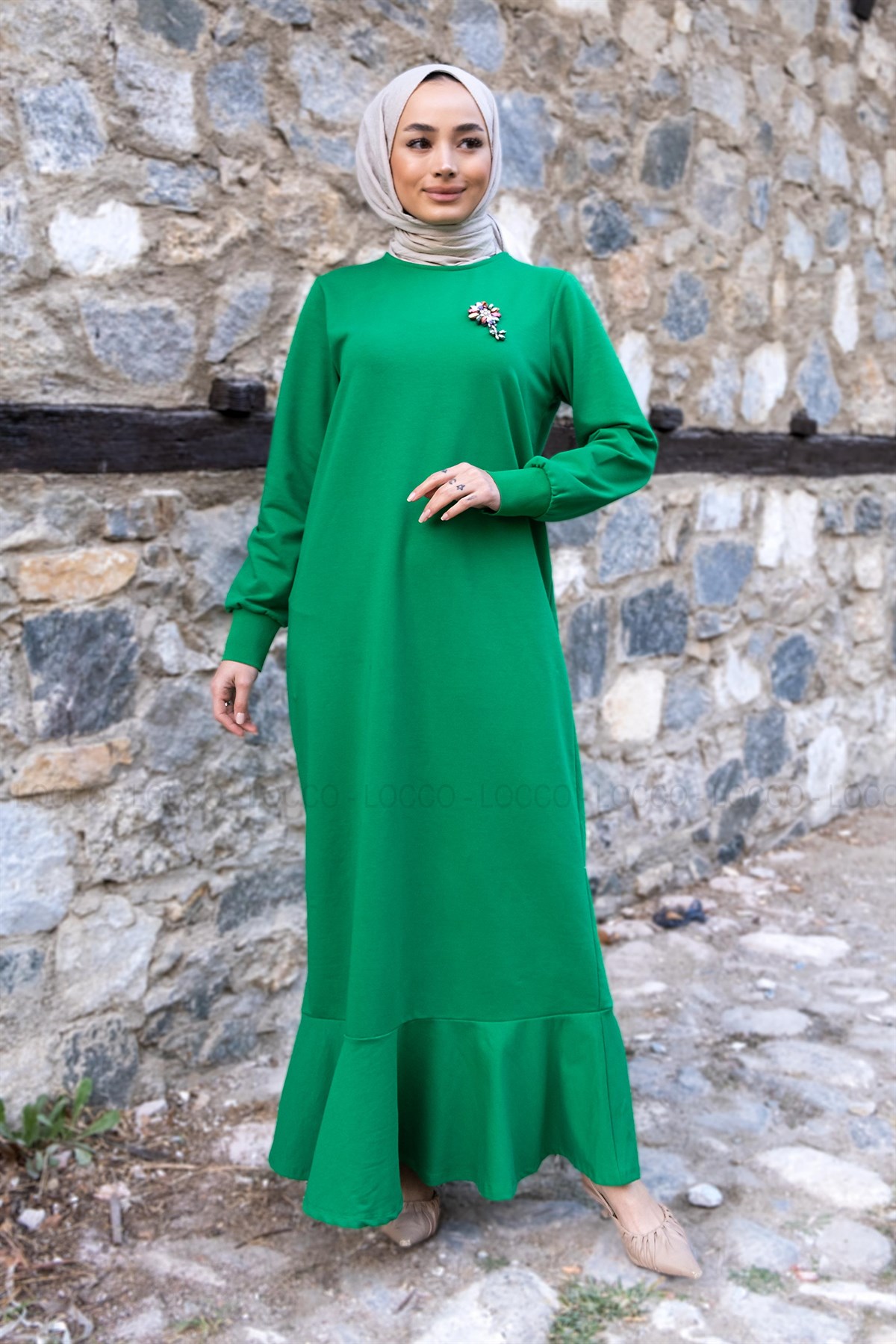 ETEGI VOLAN DETAY ELBISE ZUMRUT YESIL