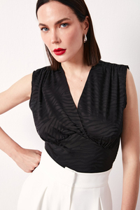 Kruvaze Desenli Saten Bluz - SİYAH