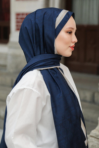 Monogram Desenli Şal Modelleri | Hint İpek